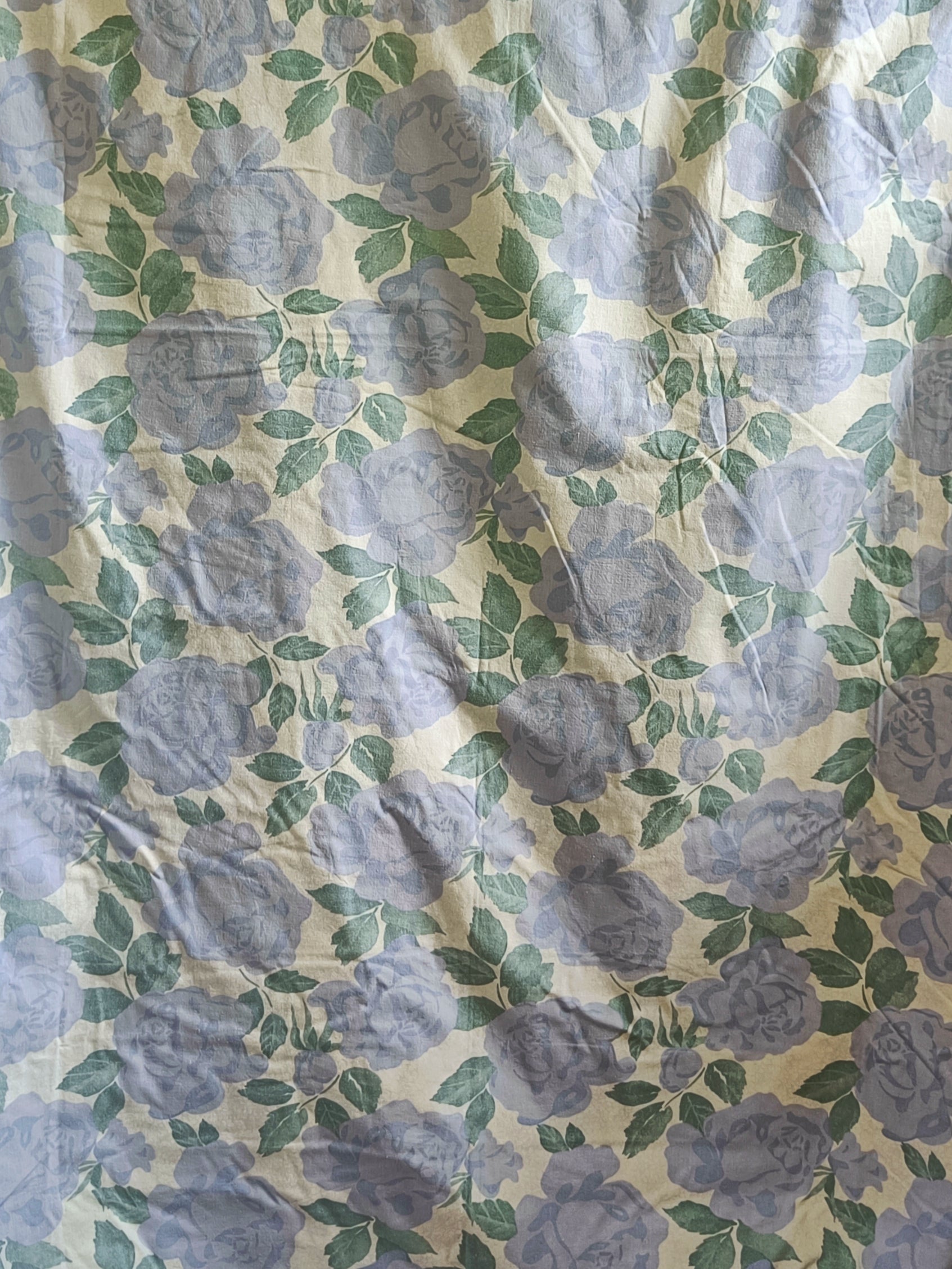 Making Sheet Happen Kangas mittatilaukseen siniset ruusut – MakingSheetHappen